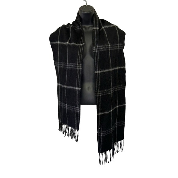 Louisa Perini | Accessories | Nwt Louisa Perini Cashmere Black White ...